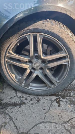 Melns Audi A6 2004 Rīga, ar dzinēja tilpumu 2.70 L un nobraukumu 282 tūkst. km par 3050 €, foto 9 vietnē AUTOMOTO.COM.LV