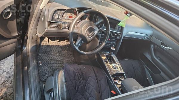 Melns Audi A6 2004 Rīga, ar dzinēja tilpumu 2.70 L un nobraukumu 282 tūkst. km par 3050 €, foto 9 vietnē AUTOMOTO.COM.LV