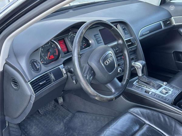 Melns Audi A6 2004 Viļņa, ar dzinēja tilpumu 3.12 L un nobraukumu 349 tūkst. km par 1600 €, foto 7 vietnē AUTOMOTO.COM.LV