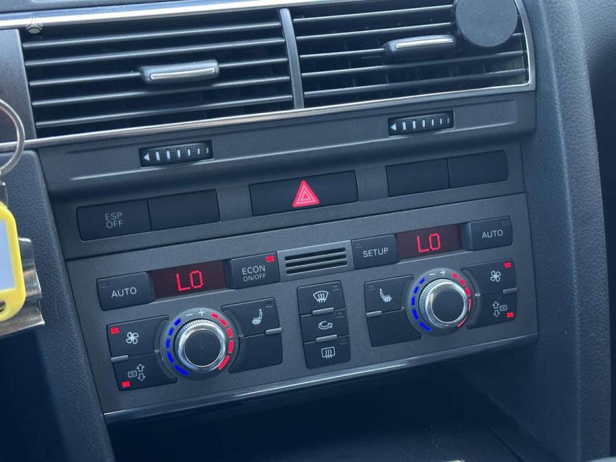 Черный Ауди А6 2004 в Вильнюс, объемом двигателя 3.12 л и пробегом 349 тыс. км за 1600 €, фото 15 на AUTOMOTO.COM.LV