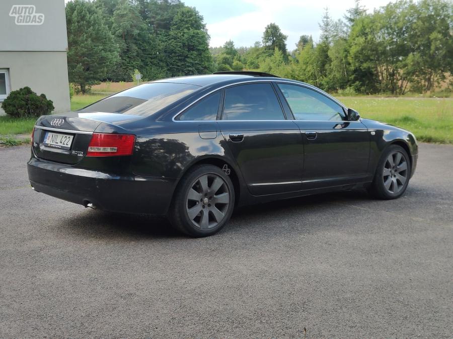 Black Audi A6 2004 in Vilnius, with an engine capacity of 3.00 L and mileage of 388 thousand km for 1999 €, photo 4 on AUTOMOTO.COM.LV