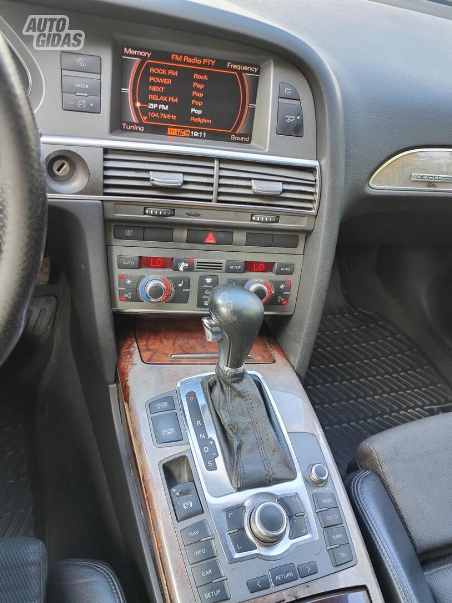 Black Audi A6 2004 in Vilnius, with an engine capacity of 3.00 L and mileage of 388 thousand km for 1999 €, photo 9 on AUTOMOTO.COM.LV