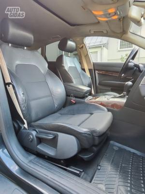 Black Audi A6 2004 in Vilnius, with an engine capacity of 3.00 L and mileage of 388 thousand km for 1999 €, photo 11 on AUTOMOTO.COM.LV
