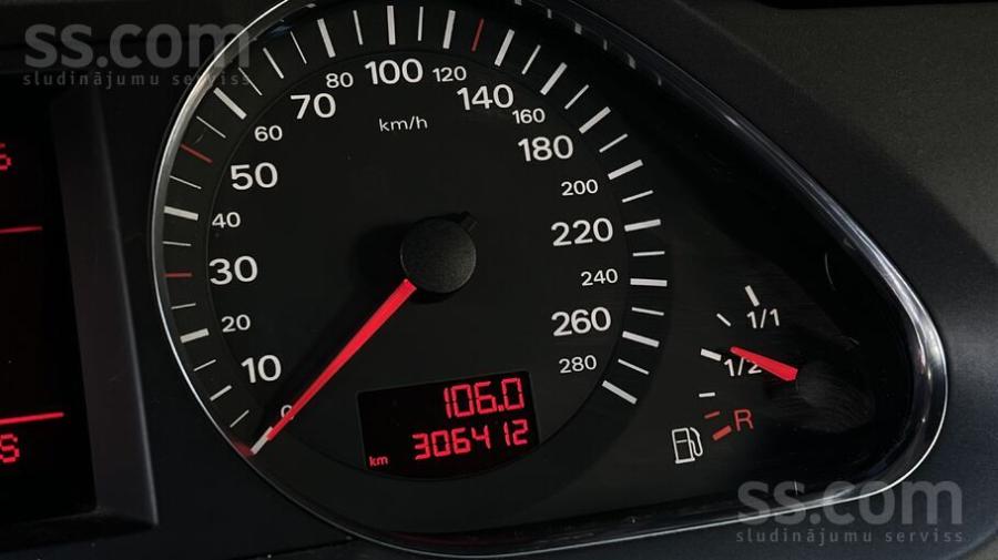 Black Audi A6 2004 in Riga, with an engine capacity of 3.00 L and mileage of 307 thousand km for 2750 €, photo 24 on AUTOMOTO.COM.LV