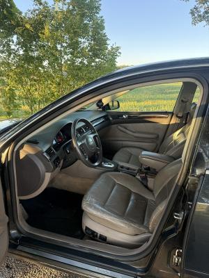 Black Audi A6 2004 in Kohtla-Jarve, with an engine capacity of 1.90 L and mileage of 331 thousand km for 1699 €, photo 14 on AUTOMOTO.COM.LV