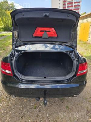 Black Audi A6 2004 in Daugavpils, with an engine capacity of 3.00 L and mileage of 321 thousand km for 3200 €, photo 9 on AUTOMOTO.COM.LV