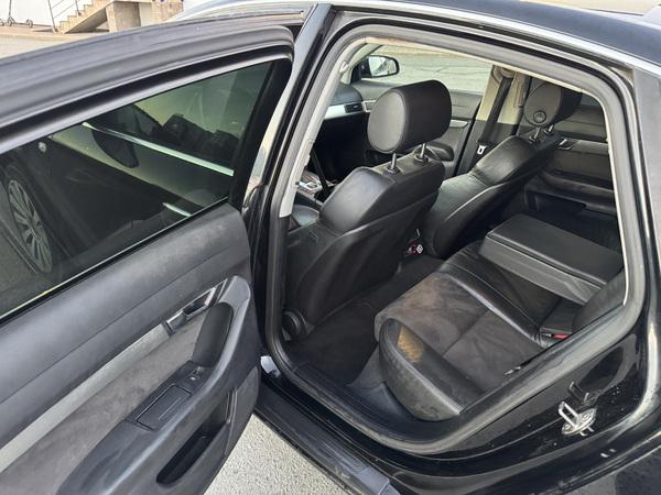 Black Audi A6 2004 in Tallinn, with an engine capacity of 3.00 L and mileage of 411 thousand km for 1799 €, photo 8 on AUTOMOTO.COM.LV