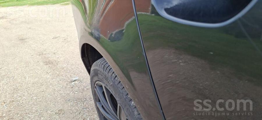 Melns Audi A6 2004 Daugavpils, ar dzinēja tilpumu 3.00 L un nobraukumu 341 tūkst. km par 1900 €, foto 15 vietnē AUTOMOTO.COM.LV