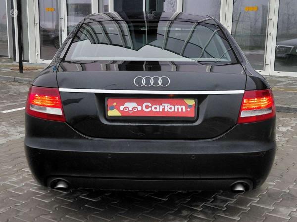 Black Audi A6 2005 in Vilnius, with an engine capacity of 2.97 L and mileage of 308 thousand km for 1800 €, photo 5 on AUTOMOTO.COM.LV