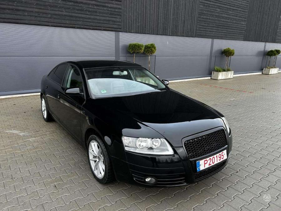Black Audi A6 2005 in Siauliai, with an engine capacity of 2.39 L and mileage of 266 thousand km for 2690 €, photo 9 on AUTOMOTO.COM.LV