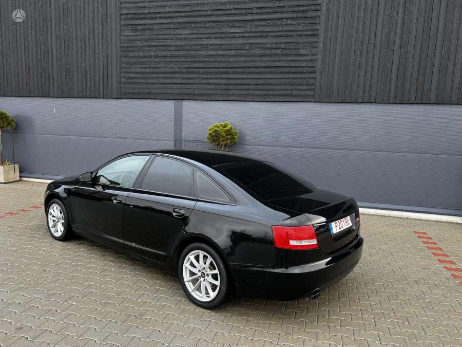 Black Audi A6 2005 in Siauliai, with an engine capacity of 2.39 L and mileage of 266 thousand km for 2690 €, photo 12 on AUTOMOTO.COM.LV