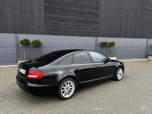 Black Audi A6 2005 in Siauliai, with an engine capacity of 2.39 L and mileage of 266 thousand km for 2690 €, photo 13 on AUTOMOTO.COM.LV
