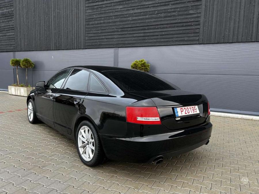 Black Audi A6 2005 in Siauliai, with an engine capacity of 2.39 L and mileage of 266 thousand km for 2690 €, photo 14 on AUTOMOTO.COM.LV