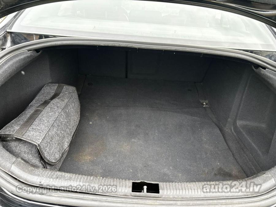 Black Audi A6 2005 in Daugavpils, with an engine capacity of 3.00 L and mileage of 353 thousand km for 3200 €, photo 19 on AUTOMOTO.COM.LV