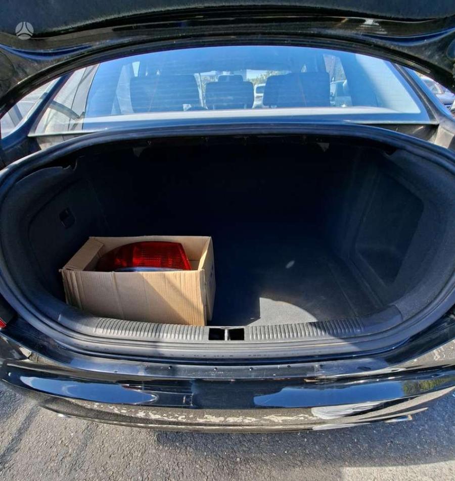 Black Audi A6 2005 in Klaipeda, with an engine capacity of 2.40 L and mileage of 234 thousand km for 2100 €, photo 8 on AUTOMOTO.COM.LV
