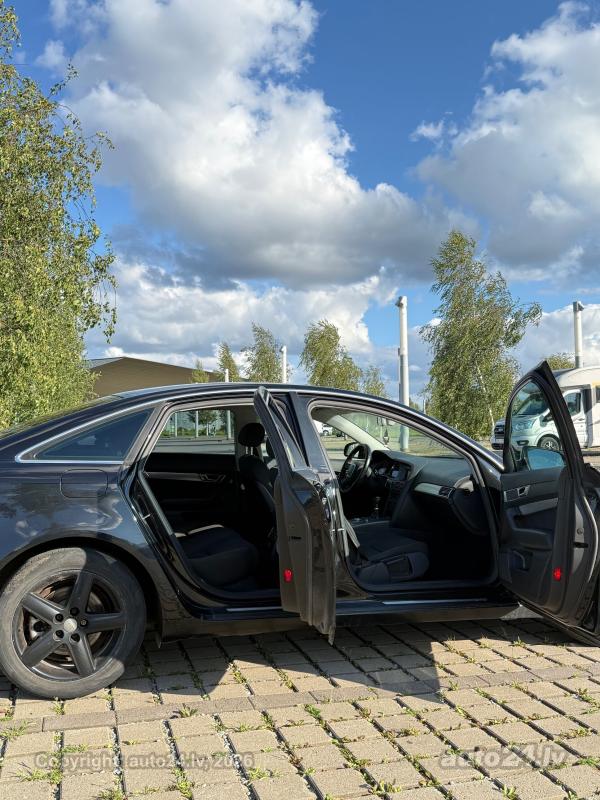 Black Audi A6 2005 in Tallinn, with an engine capacity of 2.40 L and mileage of 222 thousand km for 1999 €, photo 10 on AUTOMOTO.COM.LV