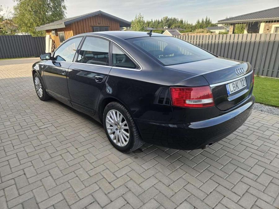 Black Audi A6 2005 in Vilnius, with an engine capacity of 2.70 L and mileage of 265 thousand km for 1050 €, photo 8 on AUTOMOTO.COM.LV