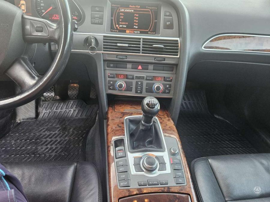 Black Audi A6 2005 in Vilnius, with an engine capacity of 2.70 L and mileage of 265 thousand km for 1050 €, photo 20 on AUTOMOTO.COM.LV