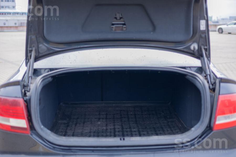 Melns Audi A6 2005 Rīga, ar dzinēja tilpumu 3.00 L un nobraukumu 475 tūkst. km par 3000 €, foto 14 vietnē AUTOMOTO.COM.LV