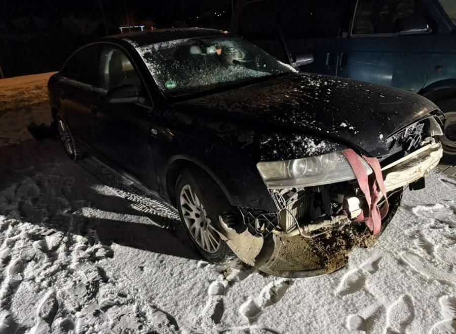 Black Audi A6 2006 in Alytus, with an engine capacity of 2.70 L and mileage of 370 thousand km for 950 €, photo 2 on AUTOMOTO.COM.LV
