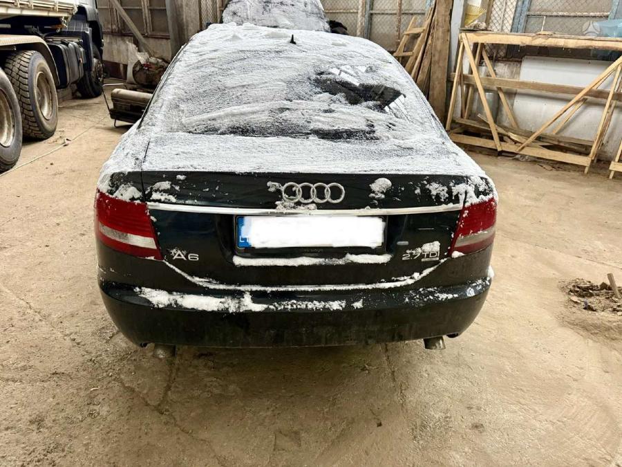 Black Audi A6 2006 in Alytus, with an engine capacity of 2.70 L and mileage of 370 thousand km for 950 €, photo 3 on AUTOMOTO.COM.LV