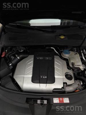 Black Audi A6 2006 in Riga, with an engine capacity of 3.00 L and mileage of 305 thousand km for 4090 €, photo 5 on AUTOMOTO.COM.LV