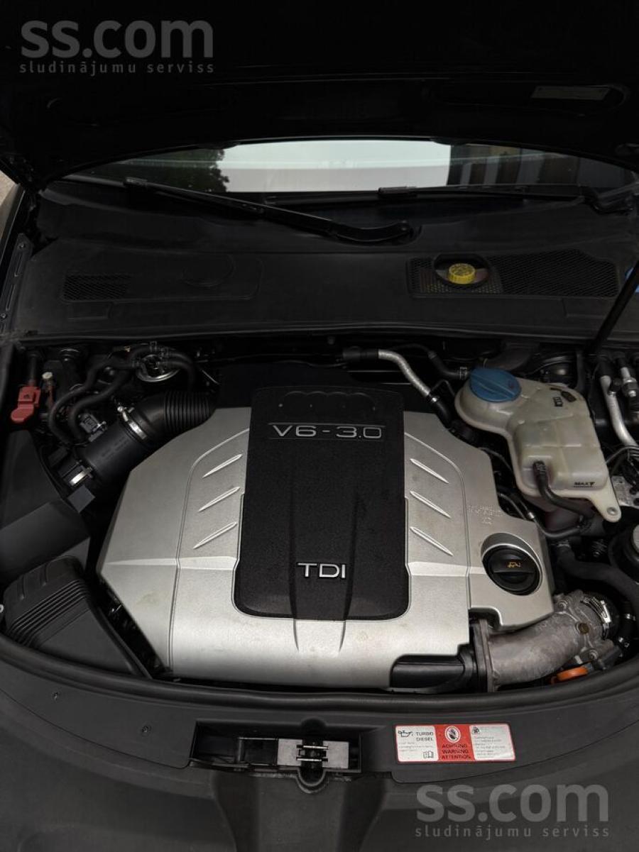 Black Audi A6 2006 in Riga, with an engine capacity of 3.00 L and mileage of 305 thousand km for 4090 €, photo 5 on AUTOMOTO.COM.LV