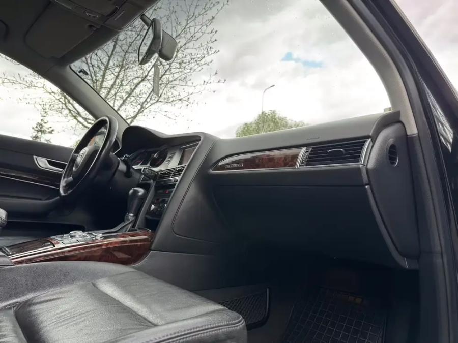 Black Audi A6 2006 in Riga, with an engine capacity of 3.00 L and mileage of 365 thousand km for 3990 €, photo 8 on AUTOMOTO.COM.LV