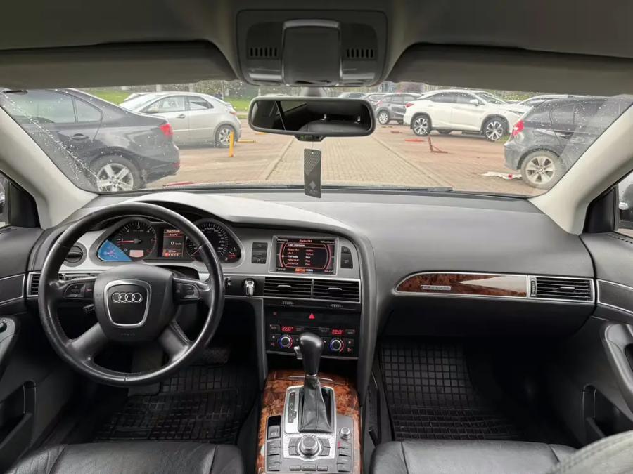 Black Audi A6 2006 in Riga, with an engine capacity of 3.00 L and mileage of 365 thousand km for 3990 €, photo 9 on AUTOMOTO.COM.LV
