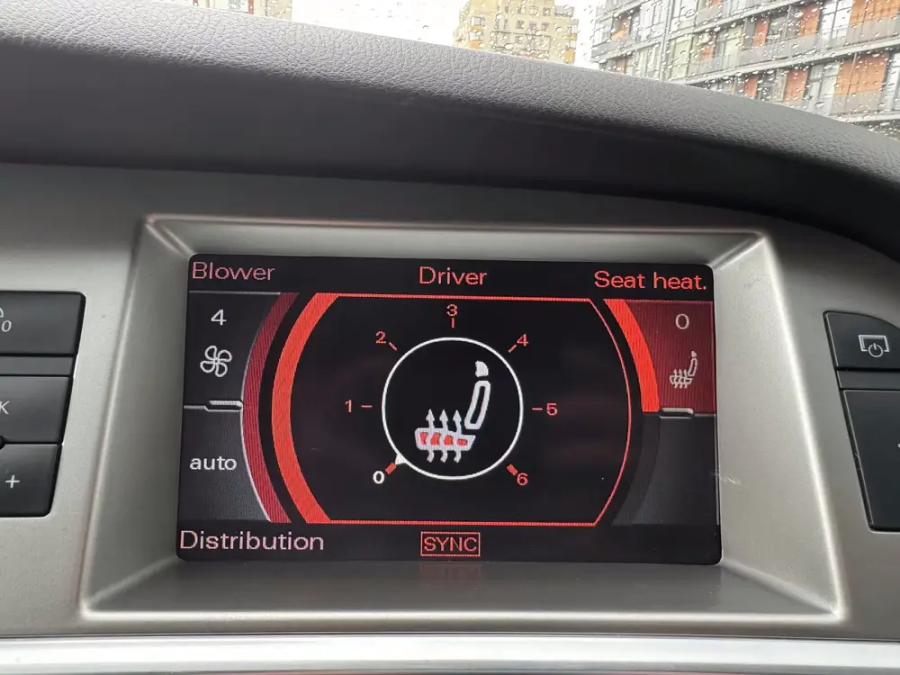 Black Audi A6 2006 in Riga, with an engine capacity of 3.00 L and mileage of 365 thousand km for 3990 €, photo 13 on AUTOMOTO.COM.LV