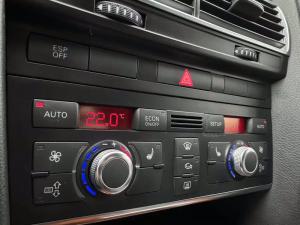 Black Audi A6 2006 in Riga, with an engine capacity of 3.00 L and mileage of 365 thousand km for 3990 €, photo 18 on AUTOMOTO.COM.LV