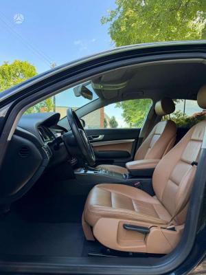 Black Audi A6 2006 in Marijampole, with an engine capacity of 2.70 L and mileage of 335 thousand km for 3999 €, photo 13 on AUTOMOTO.COM.LV