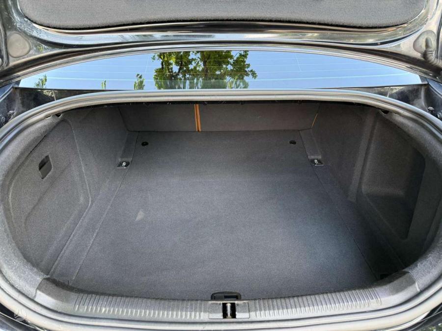Black Audi A6 2006 in Marijampole, with an engine capacity of 2.70 L and mileage of 335 thousand km for 3999 €, photo 31 on AUTOMOTO.COM.LV