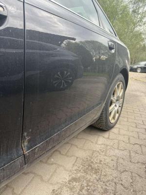 Black Audi A6 2006 in Vilnius, with an engine capacity of 2.70 L and mileage of 180 thousand km for 2100 €, photo 10 on AUTOMOTO.COM.LV