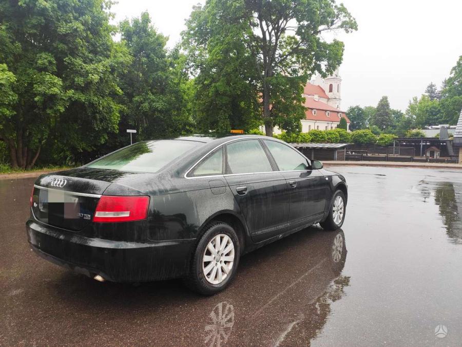Черный Ауди А6 2006 в Вильнюс, объемом двигателя 3.00 л и пробегом 453 тыс. км за 4950 €, фото 3 на AUTOMOTO.COM.LV