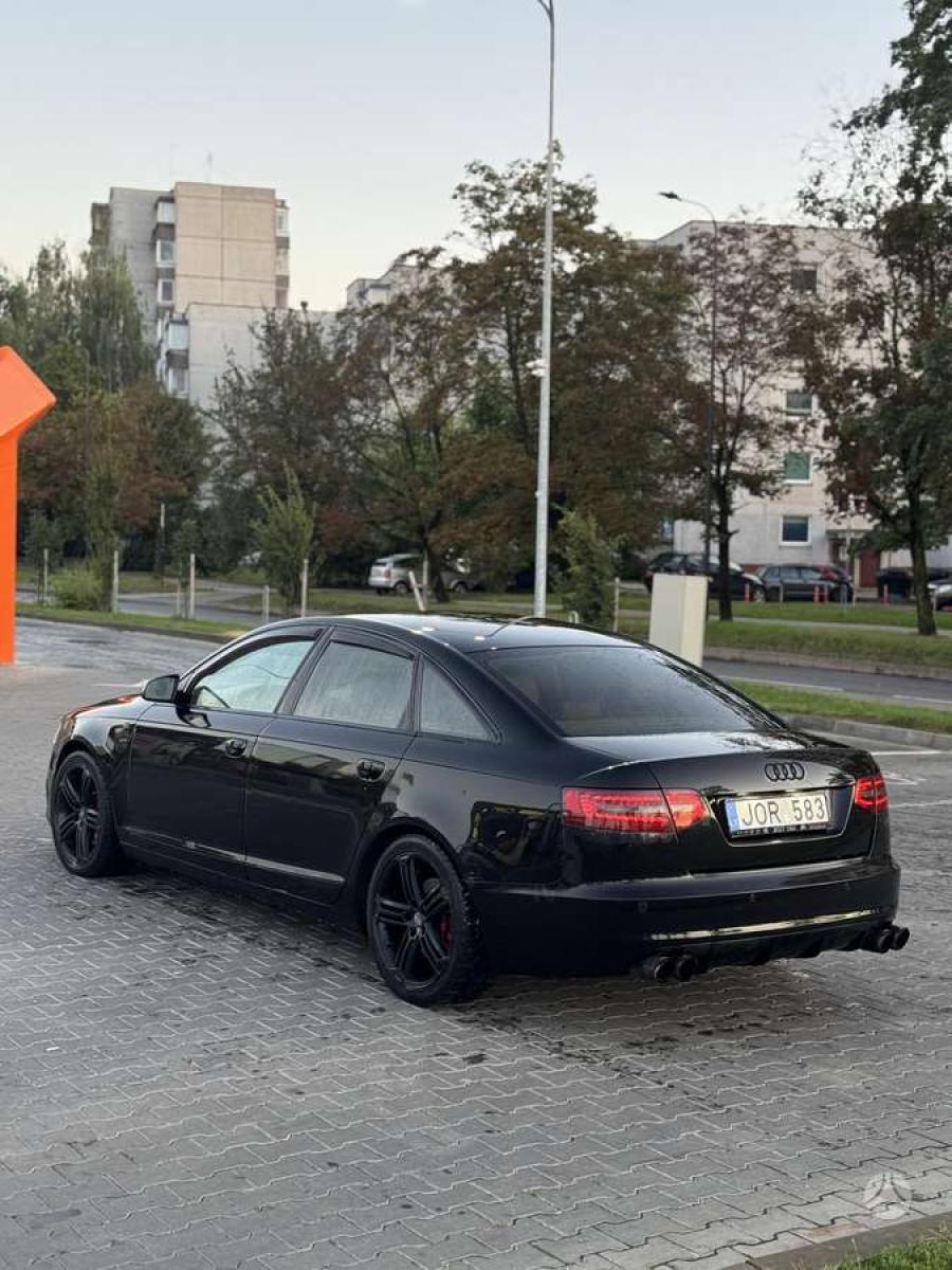Black Audi A6 2006 in Vilnius, with an engine capacity of 2.97 L and mileage of 302 thousand km for 2250 €, photo 9 on AUTOMOTO.COM.LV
