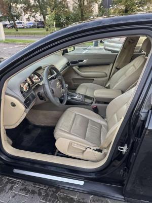 Black Audi A6 2006 in Vilnius, with an engine capacity of 2.97 L and mileage of 302 thousand km for 2250 €, photo 12 on AUTOMOTO.COM.LV