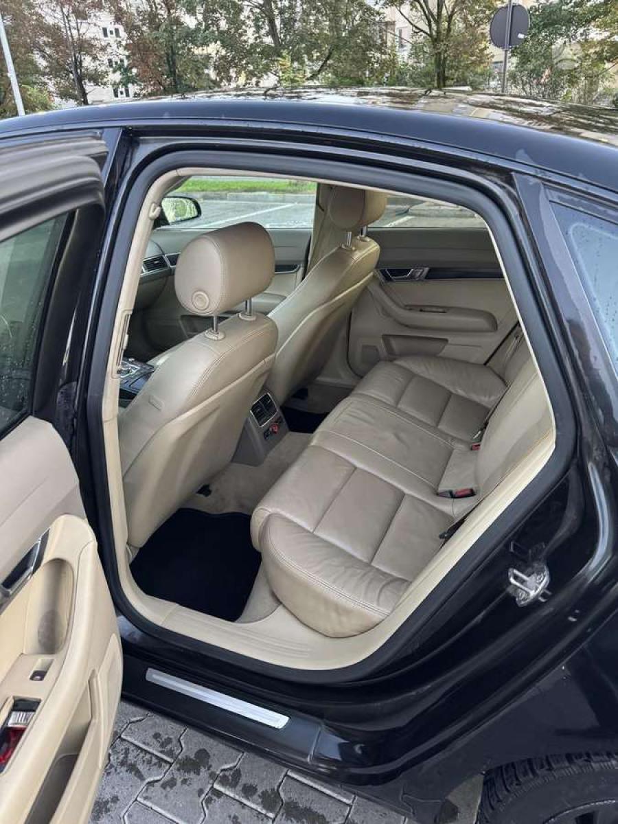 Black Audi A6 2006 in Vilnius, with an engine capacity of 2.97 L and mileage of 302 thousand km for 2250 €, photo 15 on AUTOMOTO.COM.LV