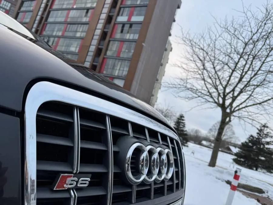 Black Audi A6 2007 in Riga, with an engine capacity of 3.00 L and mileage of 368 thousand km for 3690 €, photo 11 on AUTOMOTO.COM.LV