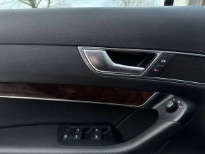Black Audi A6 2007 in Riga, with an engine capacity of 3.00 L and mileage of 368 thousand km for 3690 €, photo 31 on AUTOMOTO.COM.LV