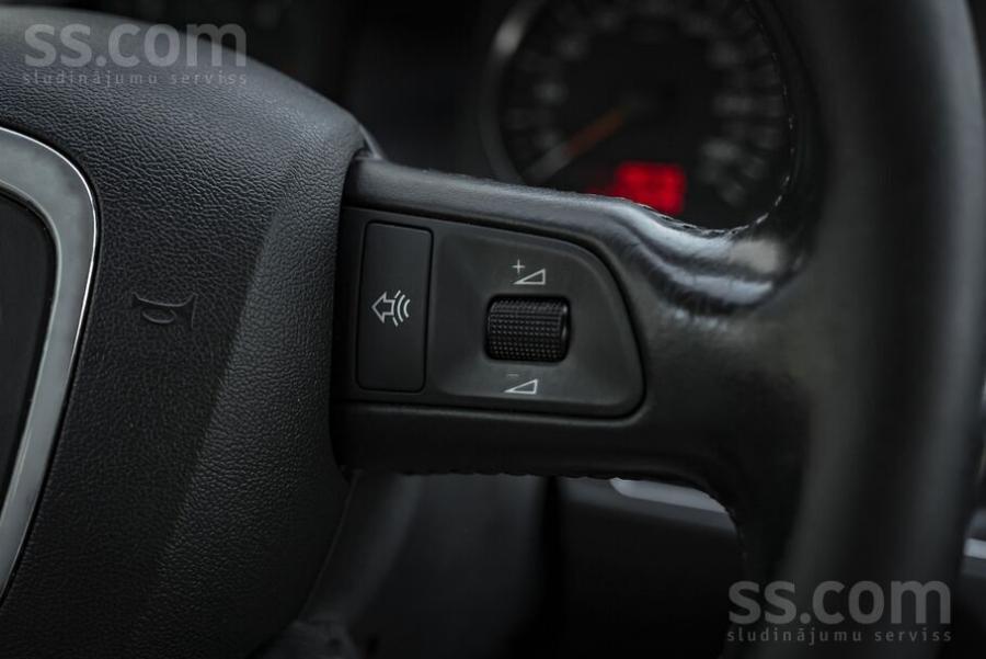 Black Audi A6 2007 in Riga, with an engine capacity of 3.00 L and mileage of 0 thousand km for 2950 €, photo 18 on AUTOMOTO.COM.LV