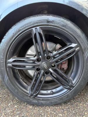 Black Audi A6 2007 in Vilnius, with an engine capacity of 2.97 L and mileage of 475 thousand km for 2700 €, photo 17 on AUTOMOTO.COM.LV