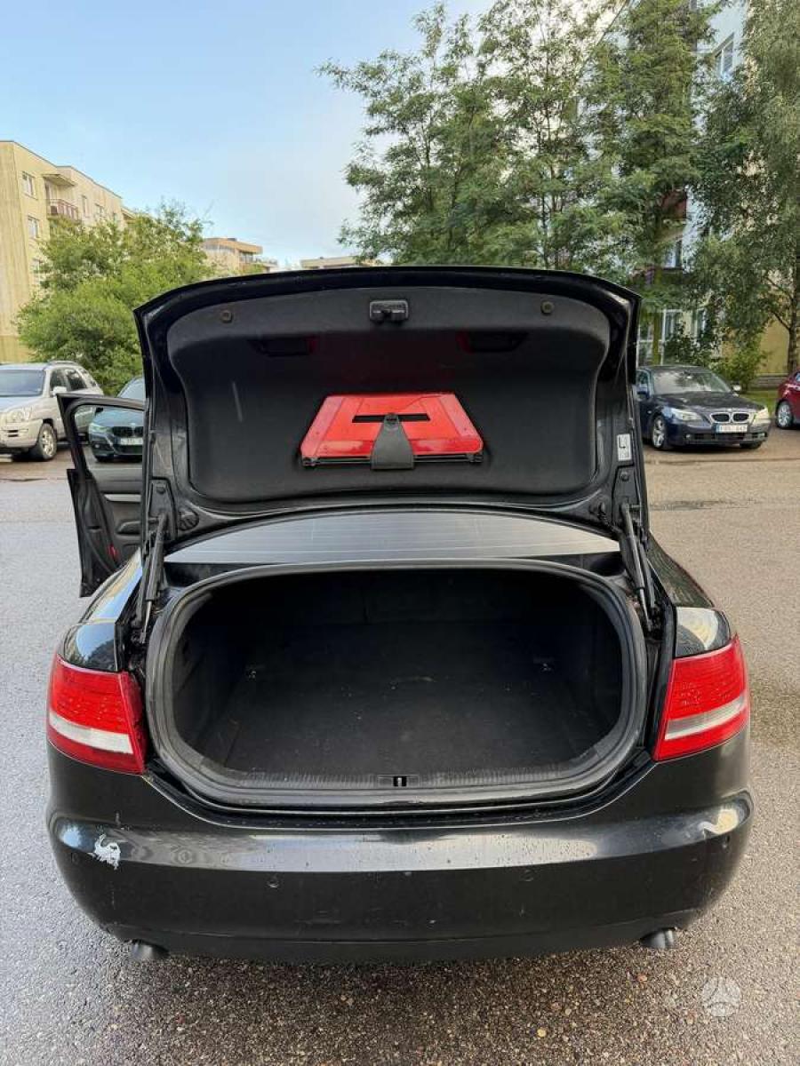 Black Audi A6 2007 in Vilnius, with an engine capacity of 2.97 L and mileage of 475 thousand km for 2700 €, photo 18 on AUTOMOTO.COM.LV