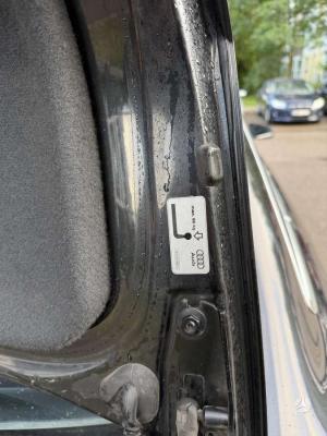 Black Audi A6 2007 in Vilnius, with an engine capacity of 2.97 L and mileage of 475 thousand km for 2700 €, photo 21 on AUTOMOTO.COM.LV