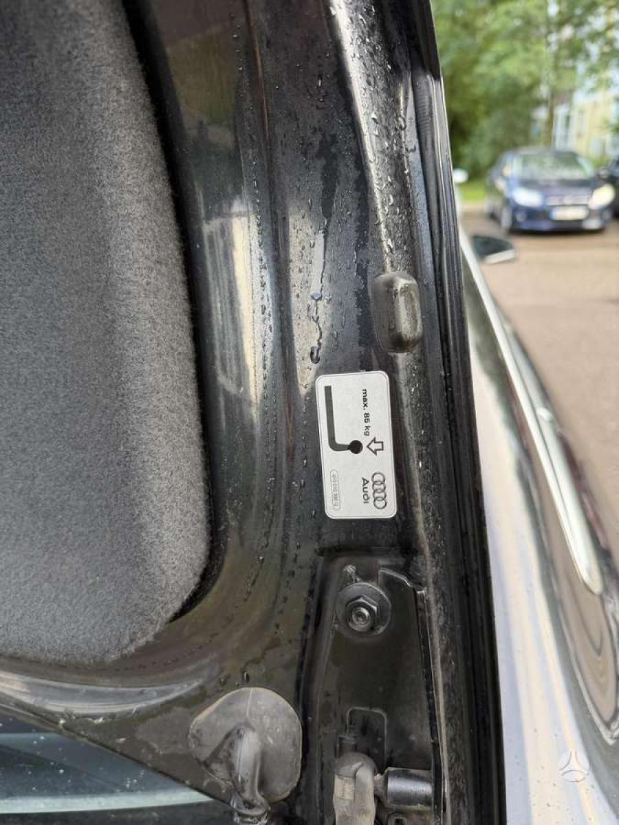 Black Audi A6 2007 in Vilnius, with an engine capacity of 2.97 L and mileage of 475 thousand km for 2700 €, photo 21 on AUTOMOTO.COM.LV