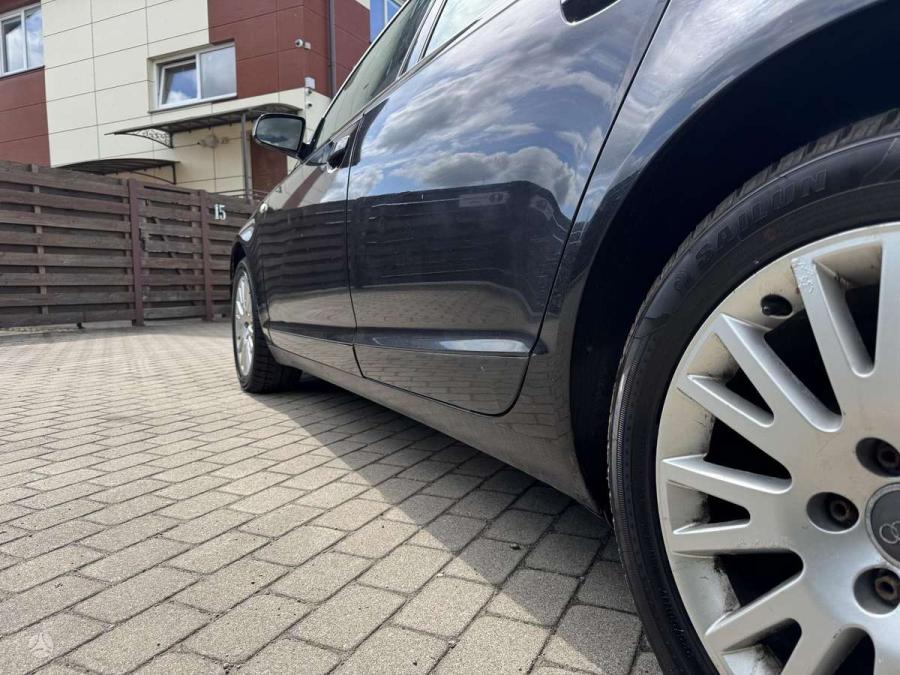 Black Audi A6 2007 in Kretinga, with an engine capacity of 1.97 L and mileage of 283 thousand km for 3495 €, photo 13 on AUTOMOTO.COM.LV