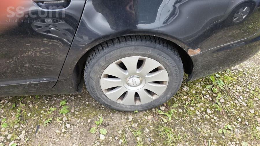 Black Audi A6 2007 in Riga, with an engine capacity of 2.40 L and mileage of 317 thousand km for 700 €, photo 10 on AUTOMOTO.COM.LV