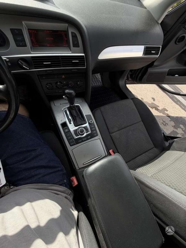 Black Audi A6 2007 in Vilnius, with an engine capacity of 1.98 L and mileage of 297 thousand km for 2000 €, photo 10 on AUTOMOTO.COM.LV