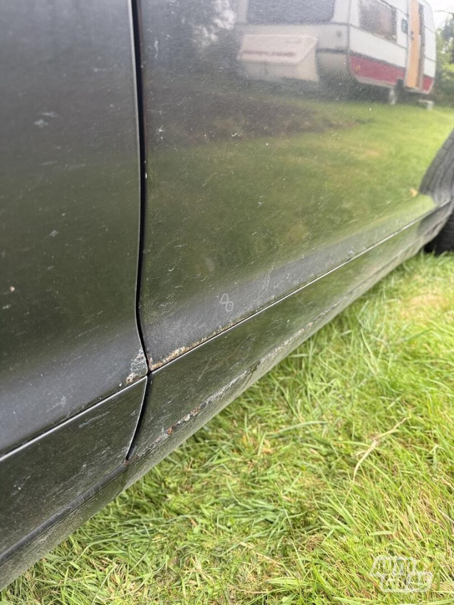 Black Audi A6 2007 in Plunge, with an engine capacity of 2.40 L and mileage of 298 thousand km for 1800 €, photo 6 on AUTOMOTO.COM.LV