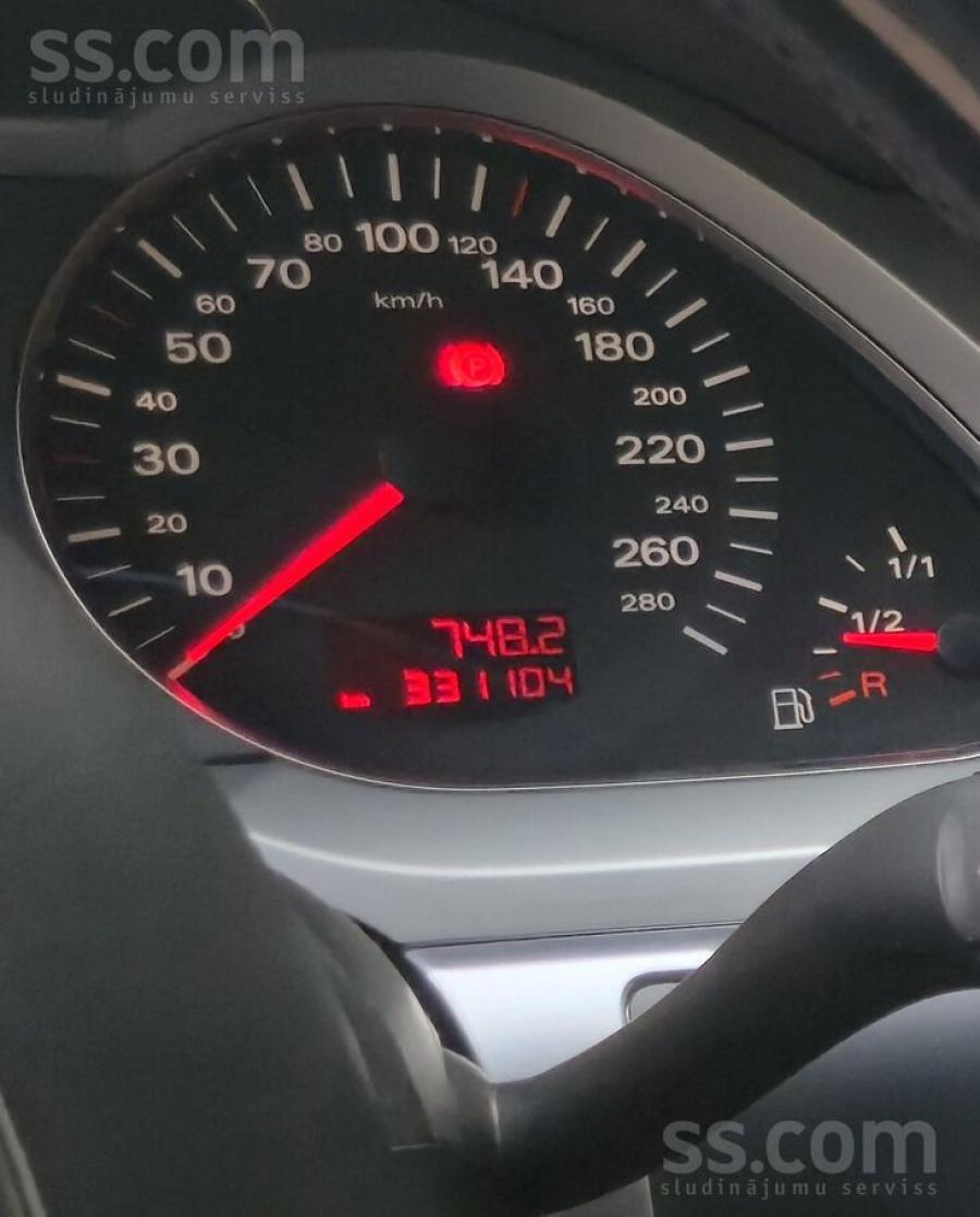 Черный Ауди А6 2007 в Елгава, объемом двигателя 2.00 л и пробегом 331 тыс. км за 2700 €, фото 4 на AUTOMOTO.COM.LV